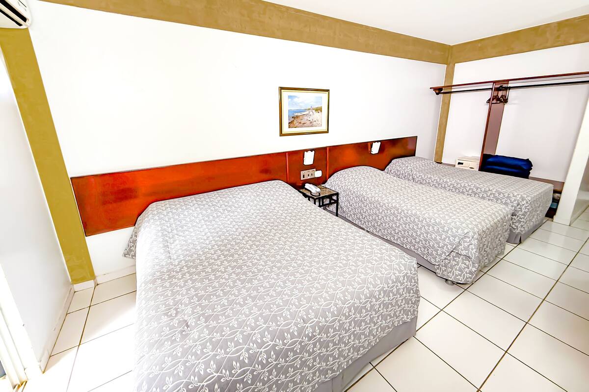 Apartamento standard | Frigobar, cofres nos quartos, cortinas blackout, berços grátis