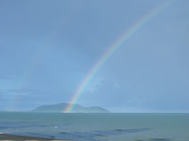Vista para praia/oceano