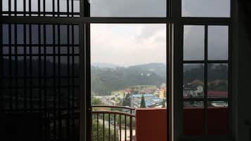 Apartamento standard, 3 quartos | Sacada