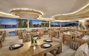 2 restaurantes, café da manhã, culinária mediterrânea