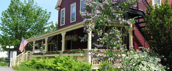 The Central House - Bar Harbor, ME