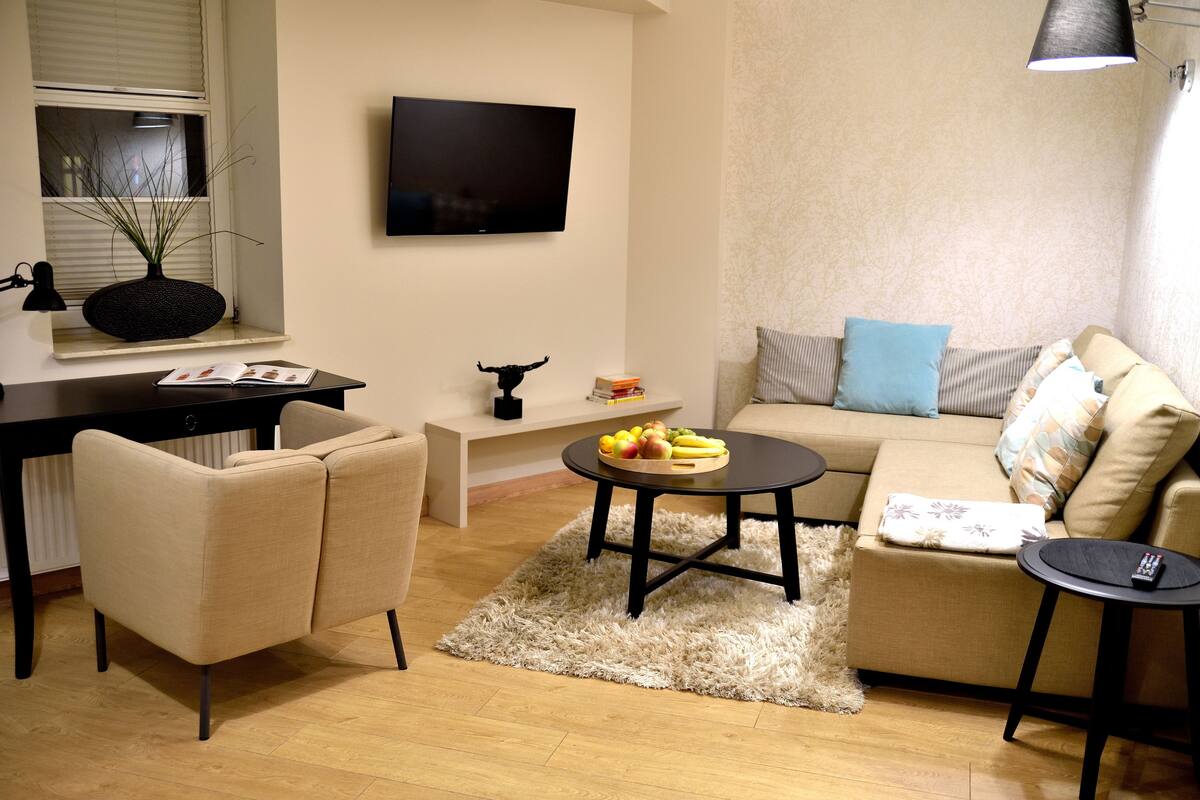 Apartamento, varanda | Sala | Televisor LCD