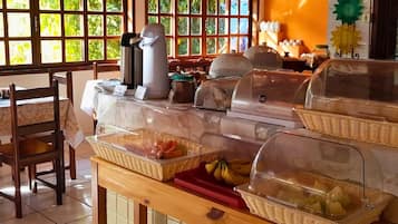 Pequeno-almoço tipo buffet diário incluído