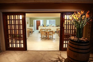 Café da manhã continental todos os dias (ZAR 185.00 por pessoa)