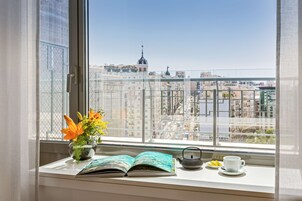 Roupas de cama premium, camas Select Comfort, frigobar