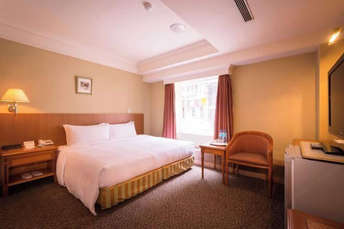 Secretária, cortinas/cortinados opacos, Wi-fi grátis