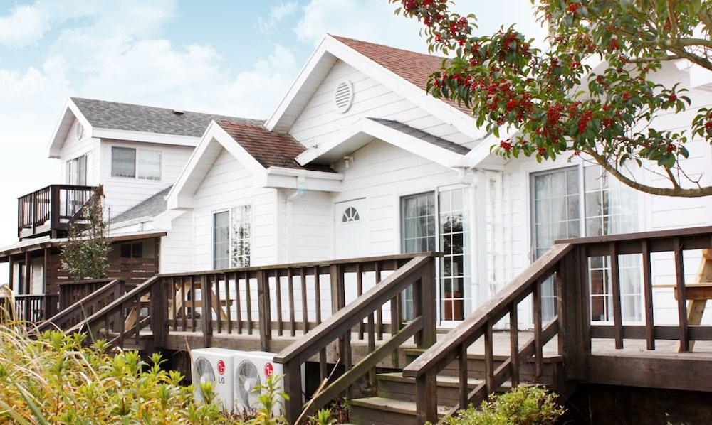 Sharon's House - Jeju-si