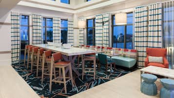 Pequeno-almoço completo diário incluído