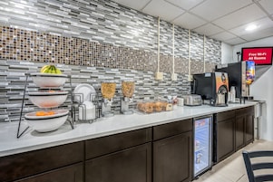 Café da manhã continental grátis todos os dias