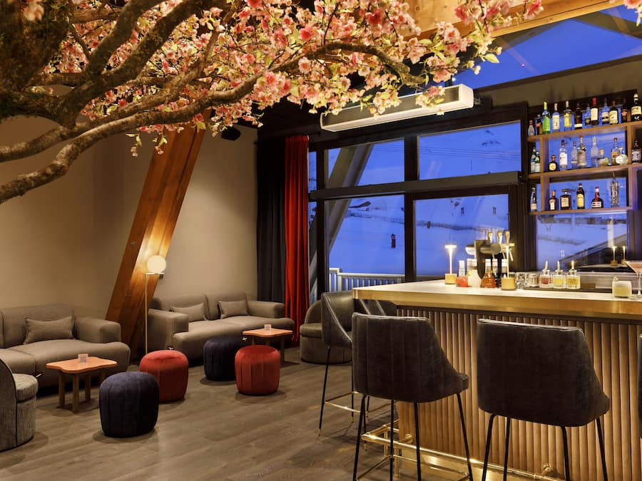 Café da manhã com buffet todos os dias (EUR 26 por pessoa)