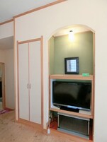 Quarto duplo (with Open Air Bath, 201) | Escrivaninha, Wi-Fi de cortesia