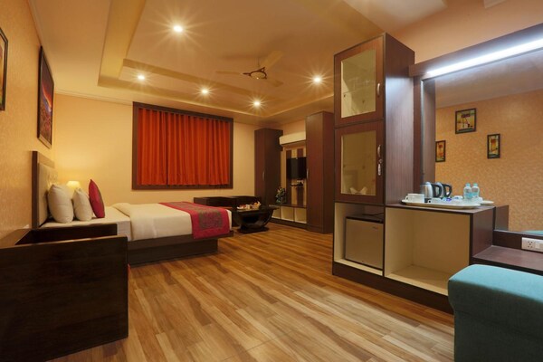 Hotel Castle Blue New Delhi Near Igi Airport - Gurugram