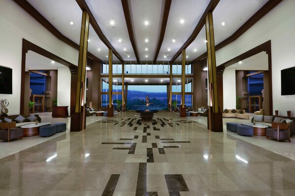 Aston Sentul Lake Resort & Conference Center - Bogor