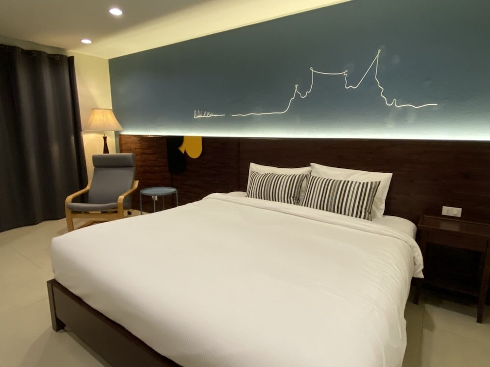 The Royal Bee Apart Hotel - Bang Khen