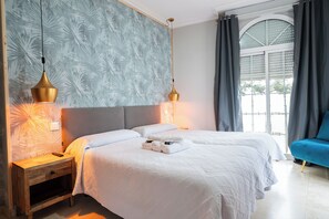 Quarto casal | 16 quartos, edredons de pluma, ferros/tábuas de passar roupa