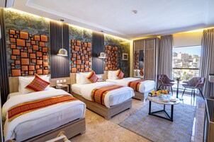 Quarto Triplo | 1 quarto, minibar grátis, cofre no quarto, cortinas/cortinados opacos 