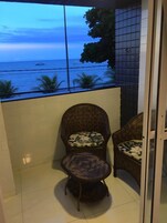 Frigobar, escrivaninha, Wi-Fi de cortesia, roupa de cama