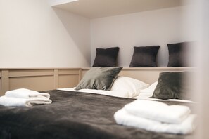 Quarto Económico, 1 quarto, casa de banho privativa, no rés do chão | Quartos insonorizados, Wi-fi grátis, roupa de cama fornecida 