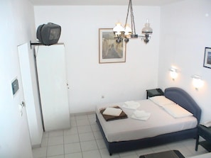 Quarto casal | Ferros/tábuas de passar roupa, Wi-Fi de cortesia