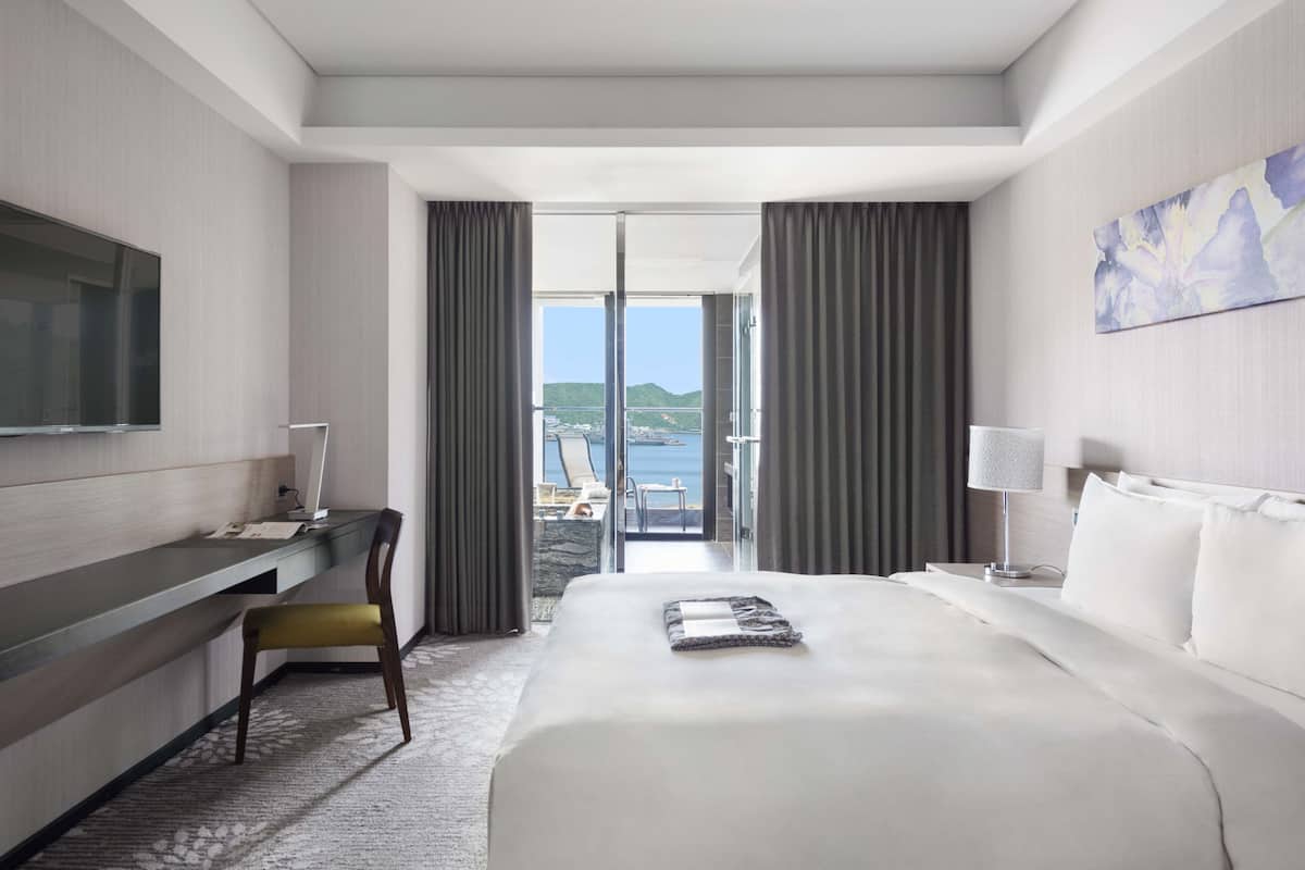 1 quarto, roupa de alta qualidade, edredões de penas, minibar 