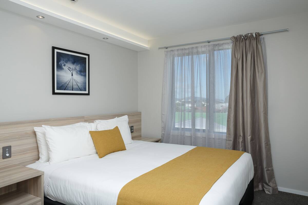 Apartamento, 1 quarto | Escrivaninha, cortinas blackout, quartos à prova de som