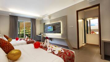 Quarto Familiar | Minibar, secretária, Wi-fi grátis, roupa de cama fornecida