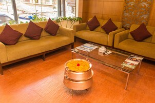 Área de estar no saguão