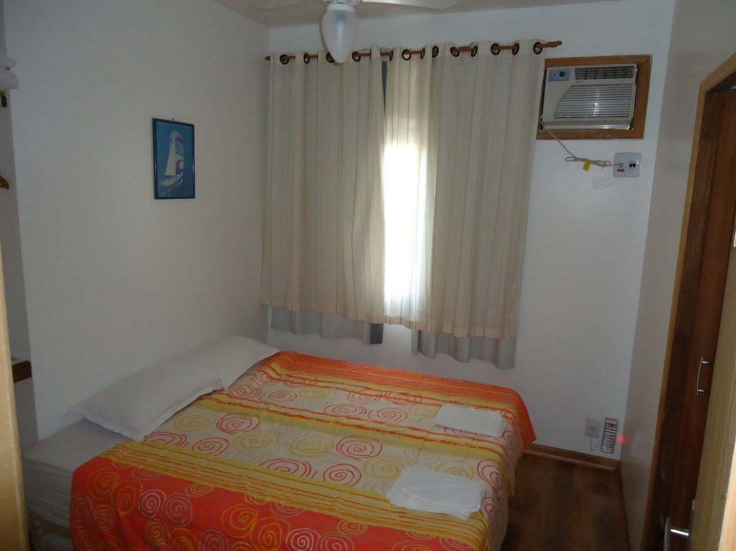 Quarto Standard | 1 quarto, minibar, secretária 