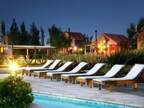 Piscina interior, piscina exterior