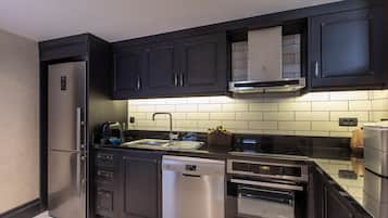 Vila família | Cozinha privada | Máquina de café expresso, chaleira elétrica