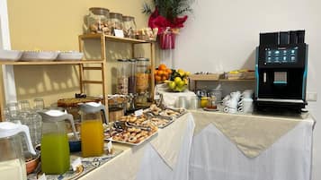 Pequeno-almoço tipo buffet diário incluído