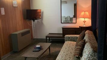 Suite Standard, 1 quarto, kitchenette | Com decoração personalizada, com mobília individualizada, secretária