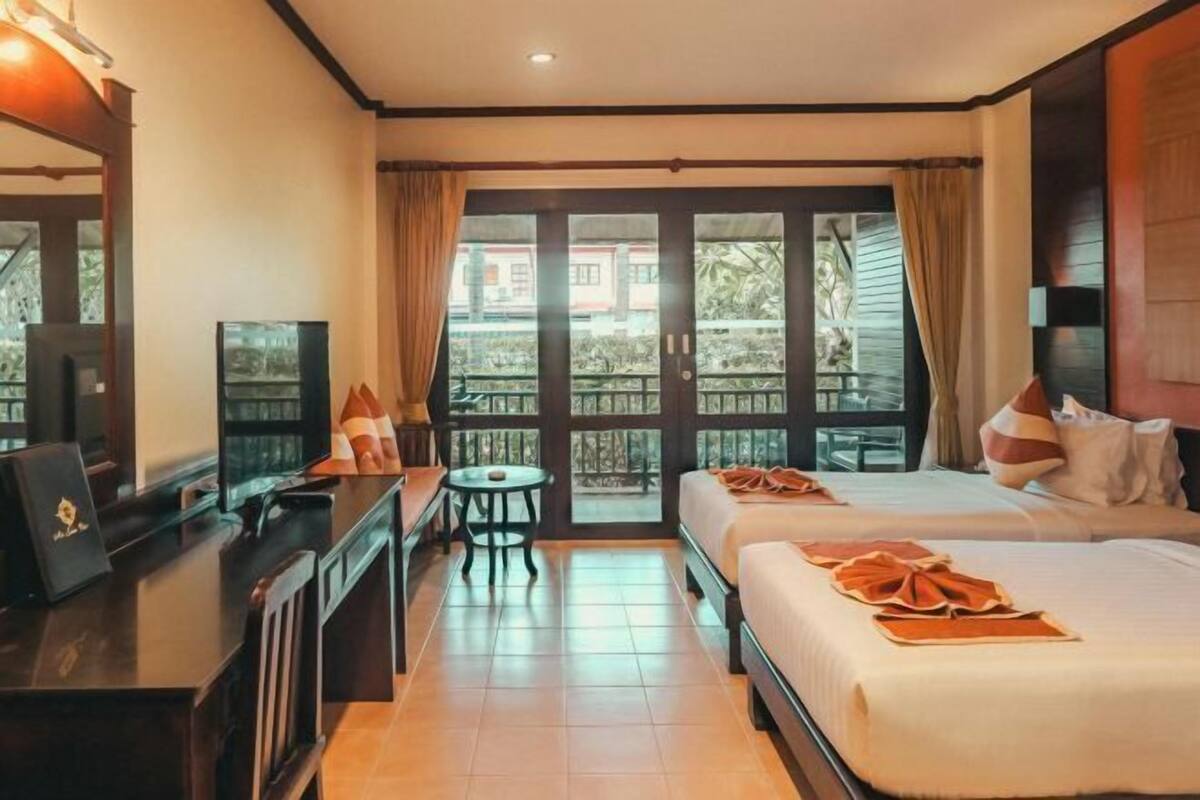 Cofre no quarto, berços/camas para crianças grátis, camas desdobráveis
