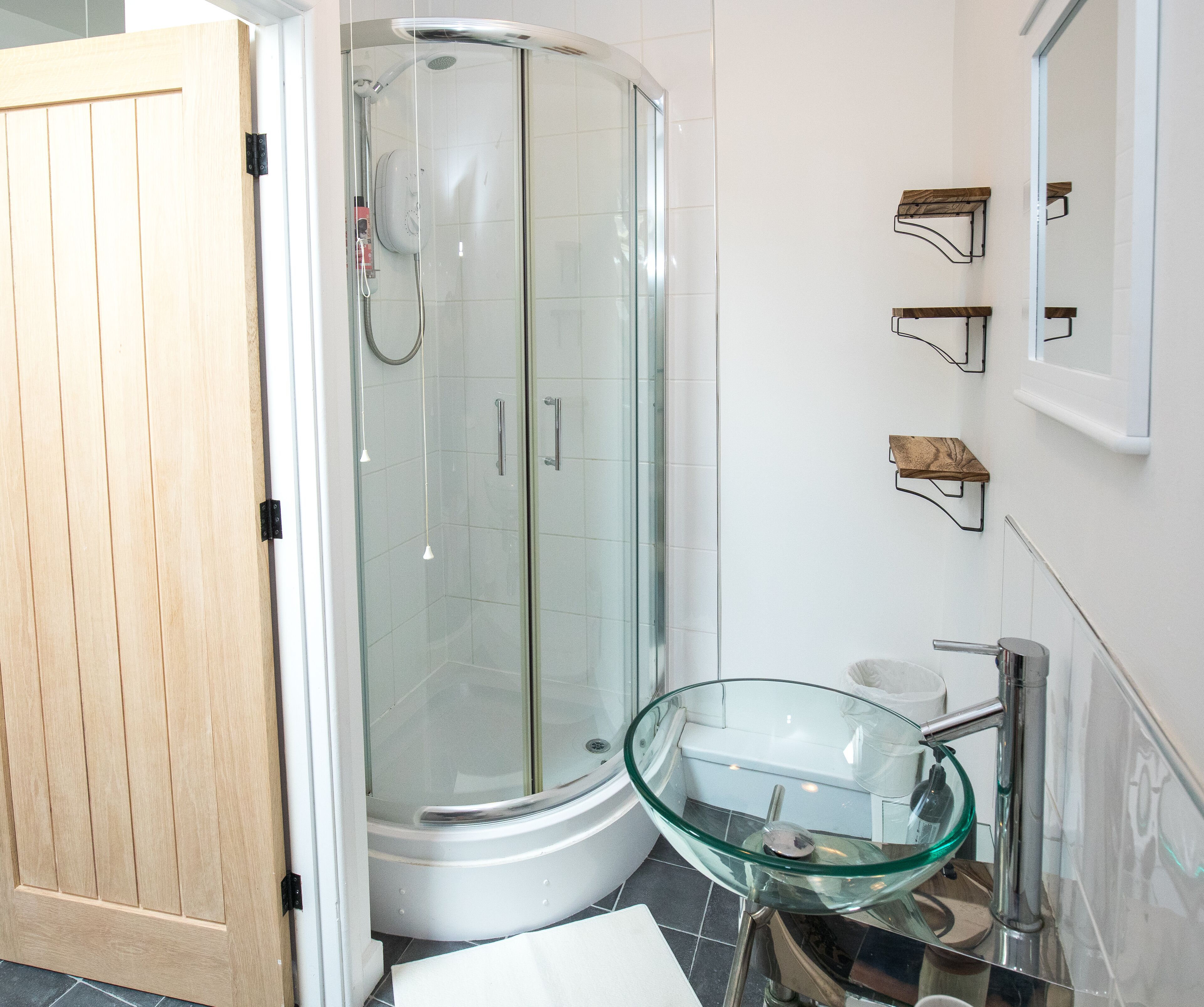 Estúdio Exclusivo, casa de banho anexa, vista para o jardim (The Rafters) | Casa de banho