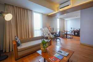 Suíte | Área de estar | TV LCD 32 polegadas com canais a cabo, TV