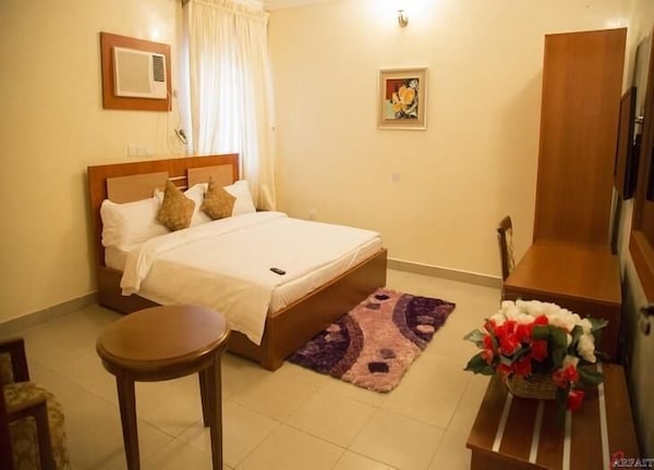 Petrus Hotels Royale - Abuja