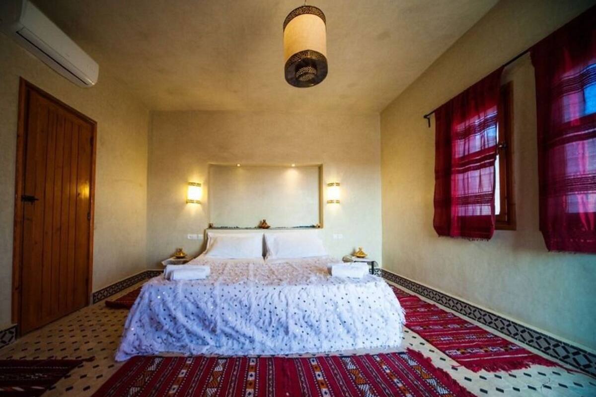 Quarto Duplo de Luxo | 1 quarto, minibar, secretária, camas desdobráveis 