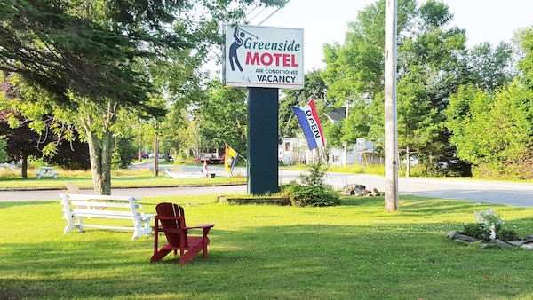 Greenside Motel - New Brunswick