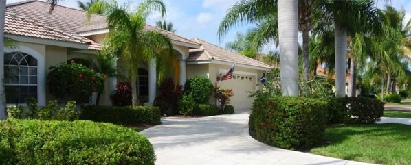 Fachada da propriedade