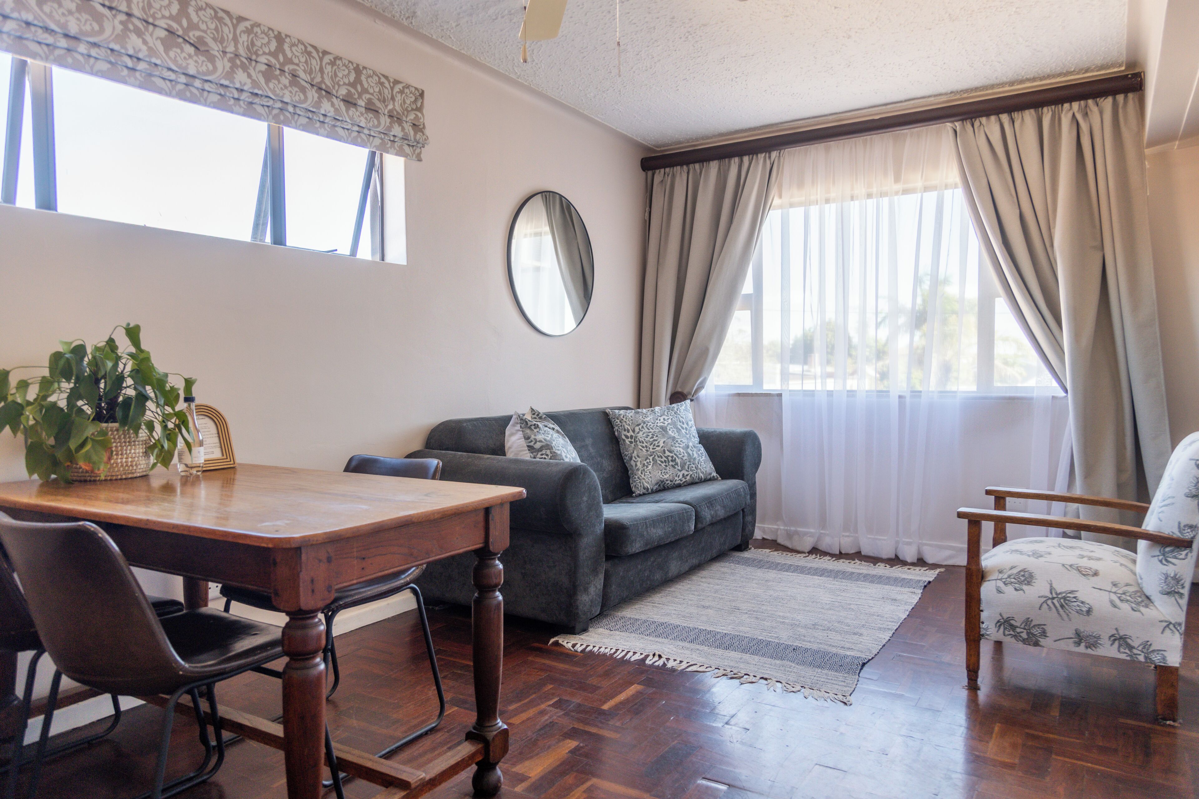 Quarto de Luxo, 1 quarto | Sala de estar | Televisor 