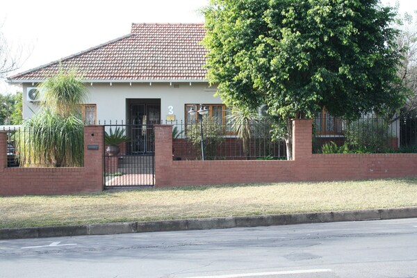 Thembelihle Guest House - Pietermaritzburg