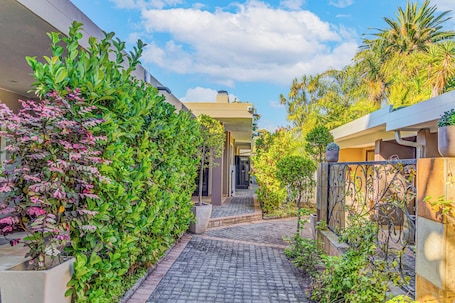 Jardim. Caledon 23 Guest House