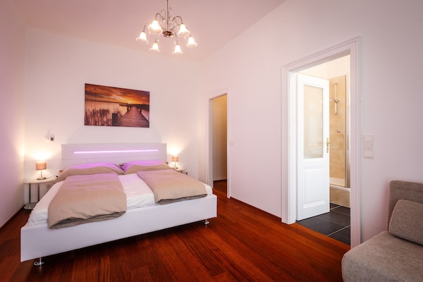 Operngasse Premium In Your Vienna - Bécs