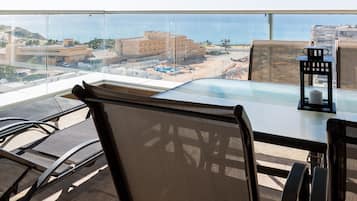 Apartamento de Luxo, 3 quartos, vista para o mar, junto à praia | Varanda