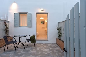 Quarto Clássico com Cama de Casal, terraço | Terraço/pátio interior