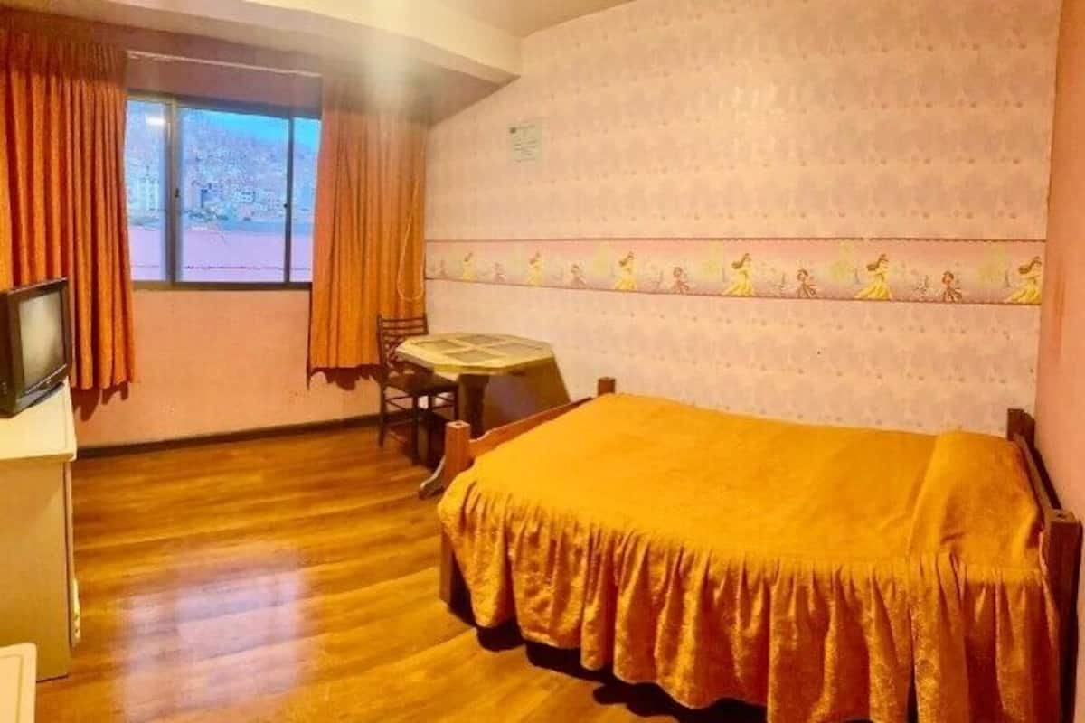 Quarto solteiro econômico