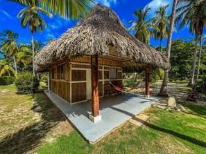 Roupa de cama fornecida 