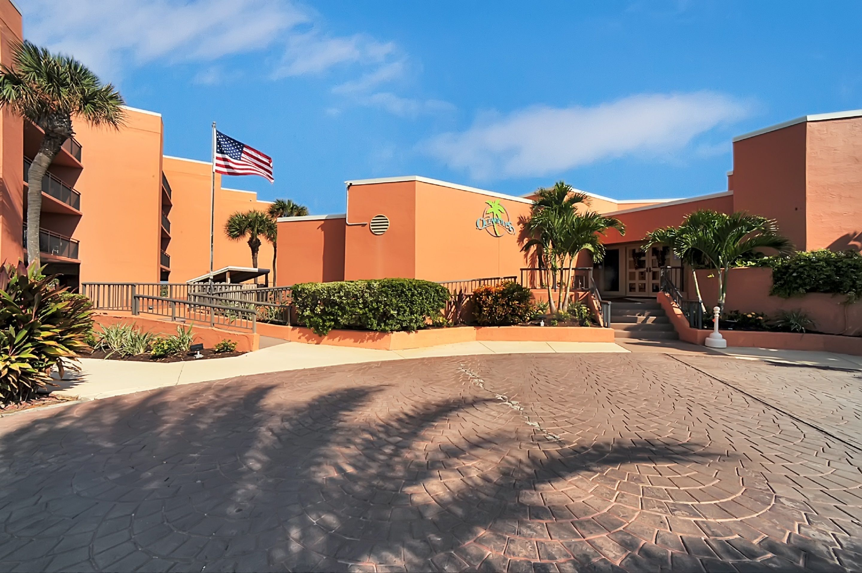 Oceanique Resort by Capital Vacations Reviews, Deals & Photos 2024 ...