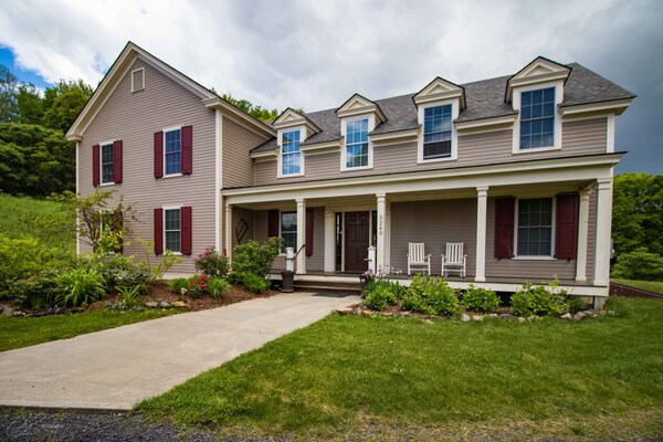 The Old Lantern Inn And Barn - Vermont