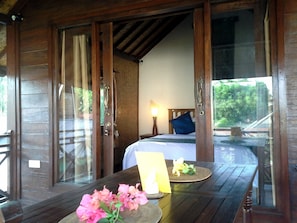 Treetop Traditional #3, Double Room (Hot Water) | Com decoração personalizada, com mobília individualizada, Wi-fi grátis 